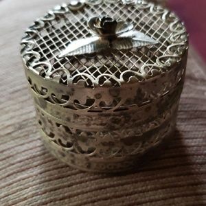Jewelry | Vintage Silver Mesh Type Trinket Box | Poshmark